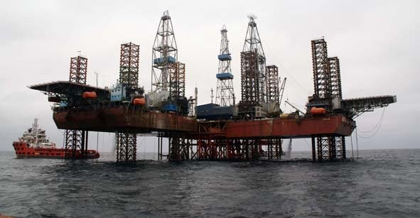 Ukraine Today: Russia sets up offshore drilling rigs in Ukraine Black ...