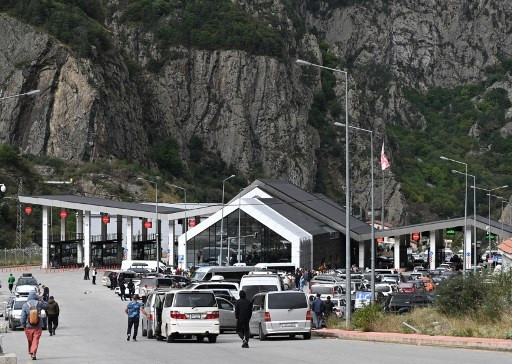 FSB at Georgia Border to Stop Russians Trying to Flee Mobilization
