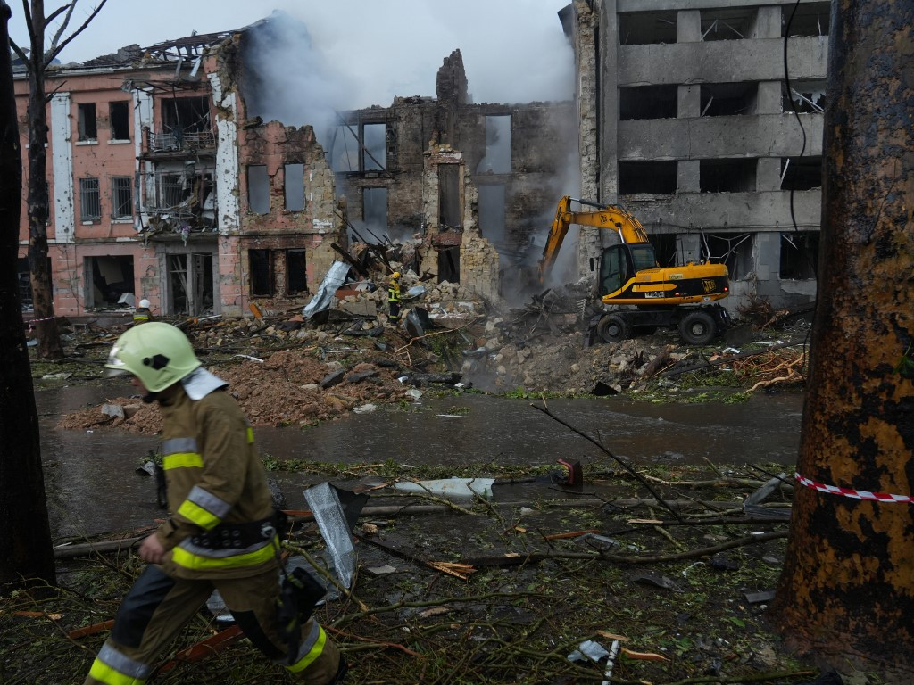Russian Overnight Drone Attack on Mykolaiv Injures 2