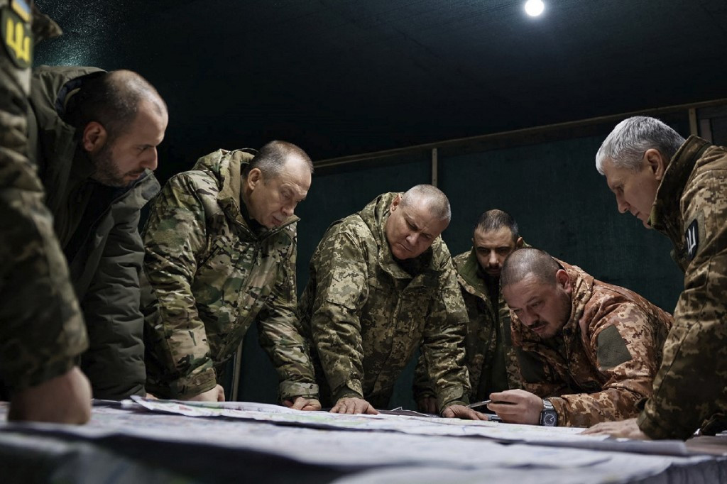 Ukrainian Army Structure Being Reformed - How and Why