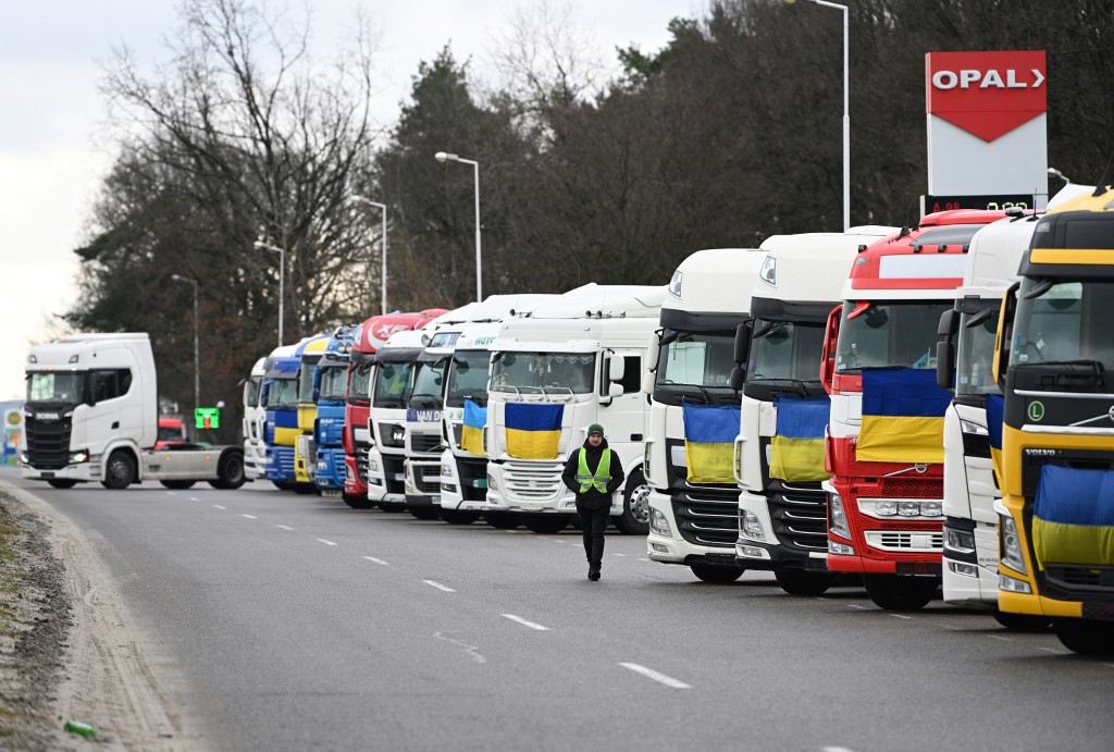 Closure of Borders is 'No-Go' For Both Kyiv and Warsaw, Ukrainian ...