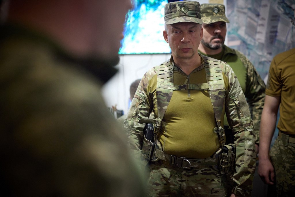 Ukraine’s Military Chief Ousts Two Corps Commanders Over Battlefield ...