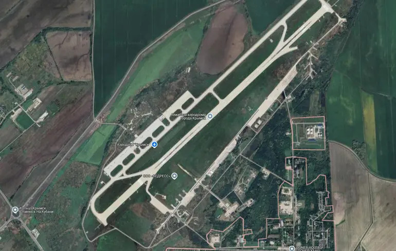 Outflanking Russian Flankers: Dozens of Drones Attack Fighter Base in ...