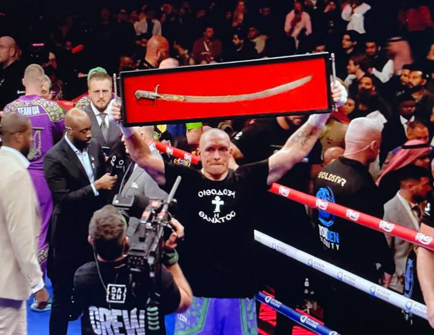 Opinion: Why Did Usyk Brandish Mazepa’s Sword After Winning?