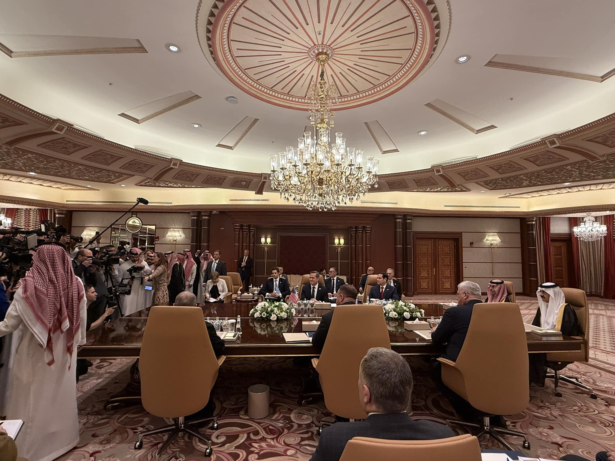 Розпочалася зустріч делегацій України та США у Джидді що відбувається зараз