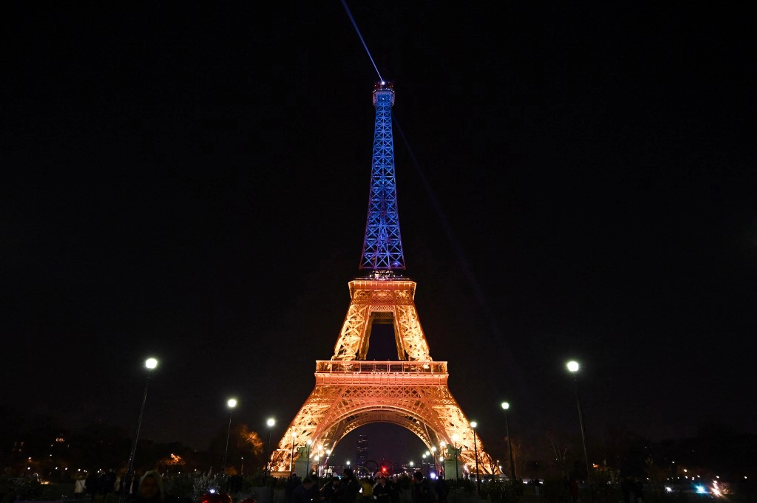 ‘A Card in the Hand of Ukrainians’ – Macron Announces $2.2B Package and ...