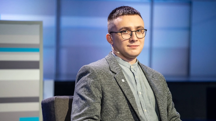 Ukrainian Activist Sternenko Survives Assassination Attempt, Blames Russian Agents