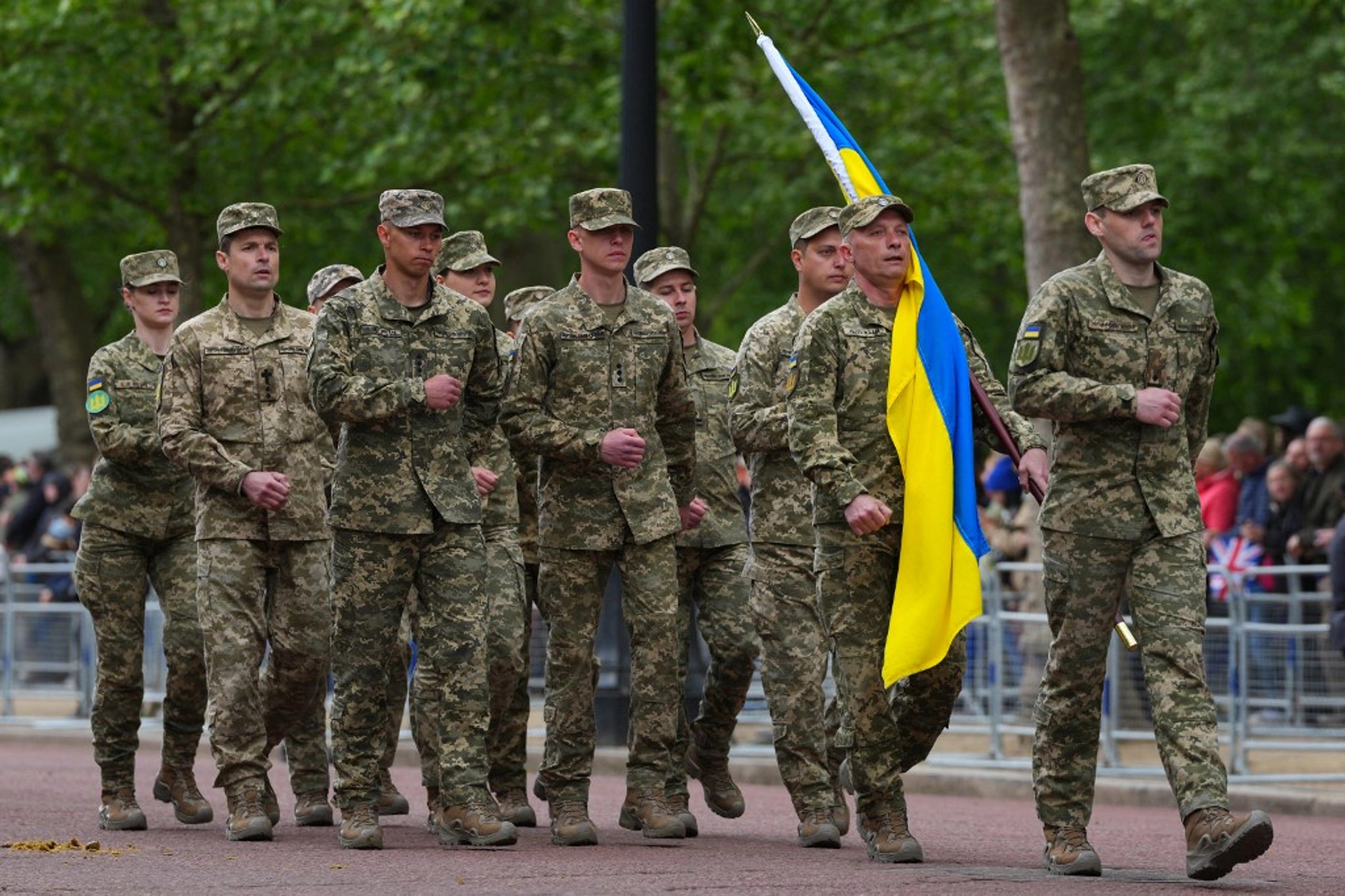 Ukrainian Troops Join VE-Day Parade in London