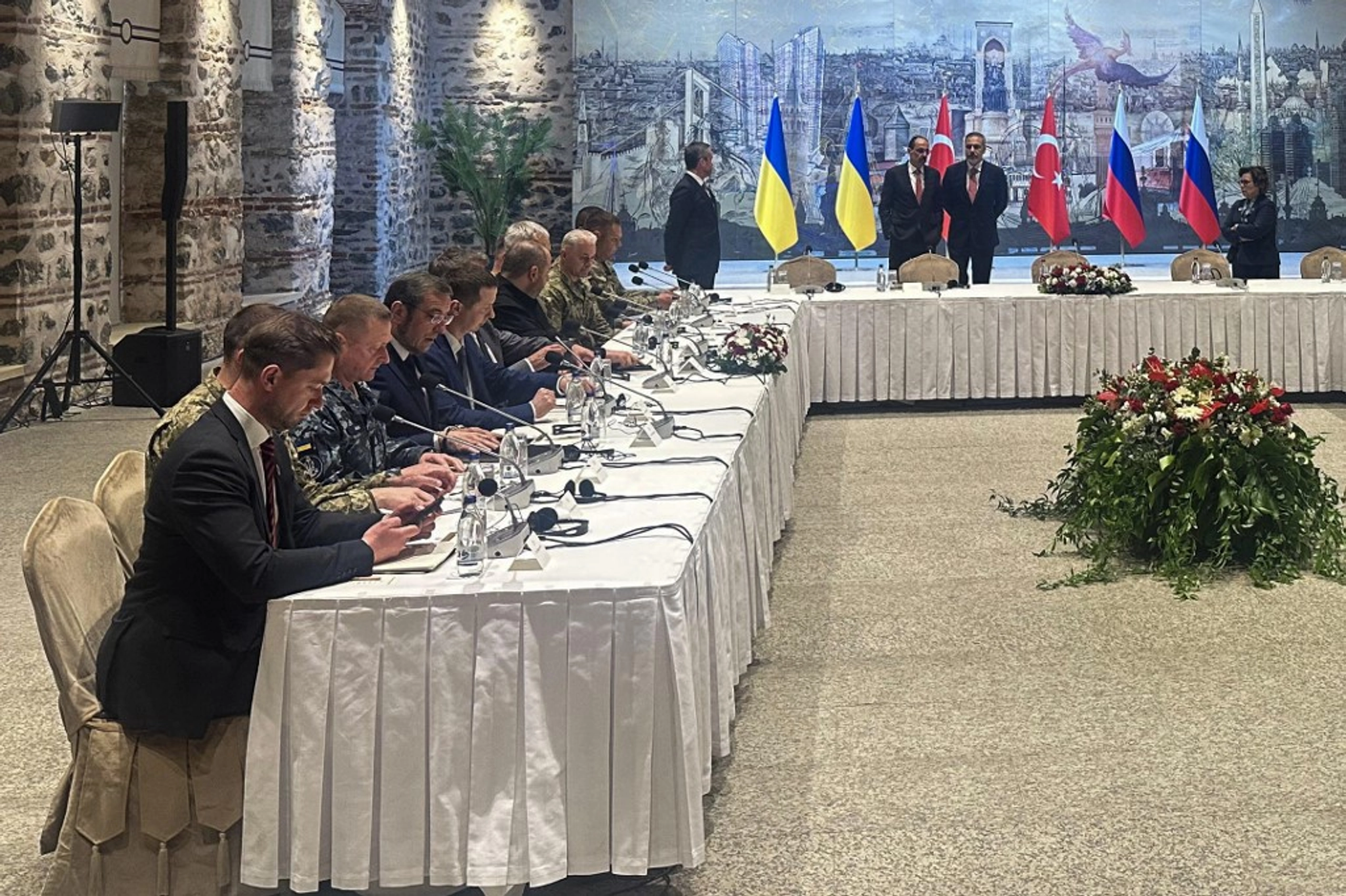 Opinion: Negotiating Under Fire: The Kremlin’s Offensive Diplomacy