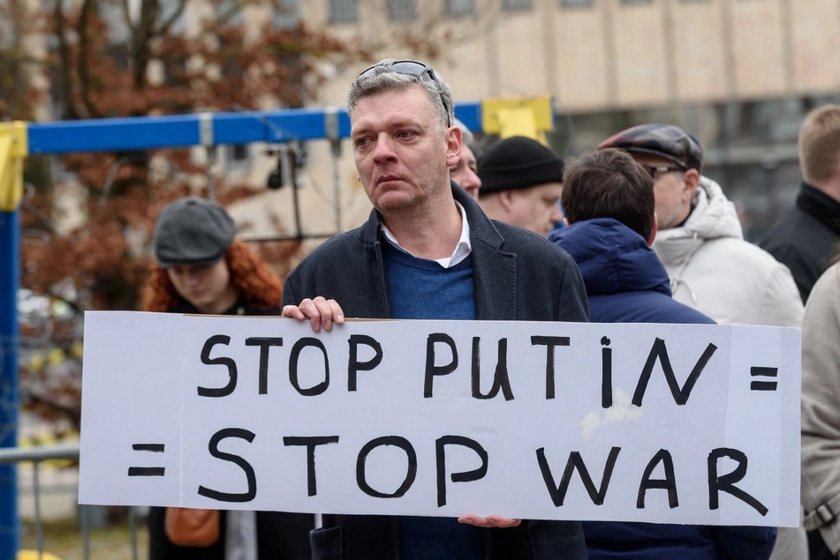 Russia’s Kaliningrad Puts on Brave Face as Isolation Bites