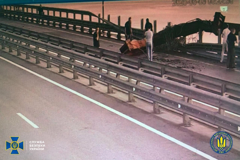 Ukraine Preparing Third Strike on Crimean Bridge