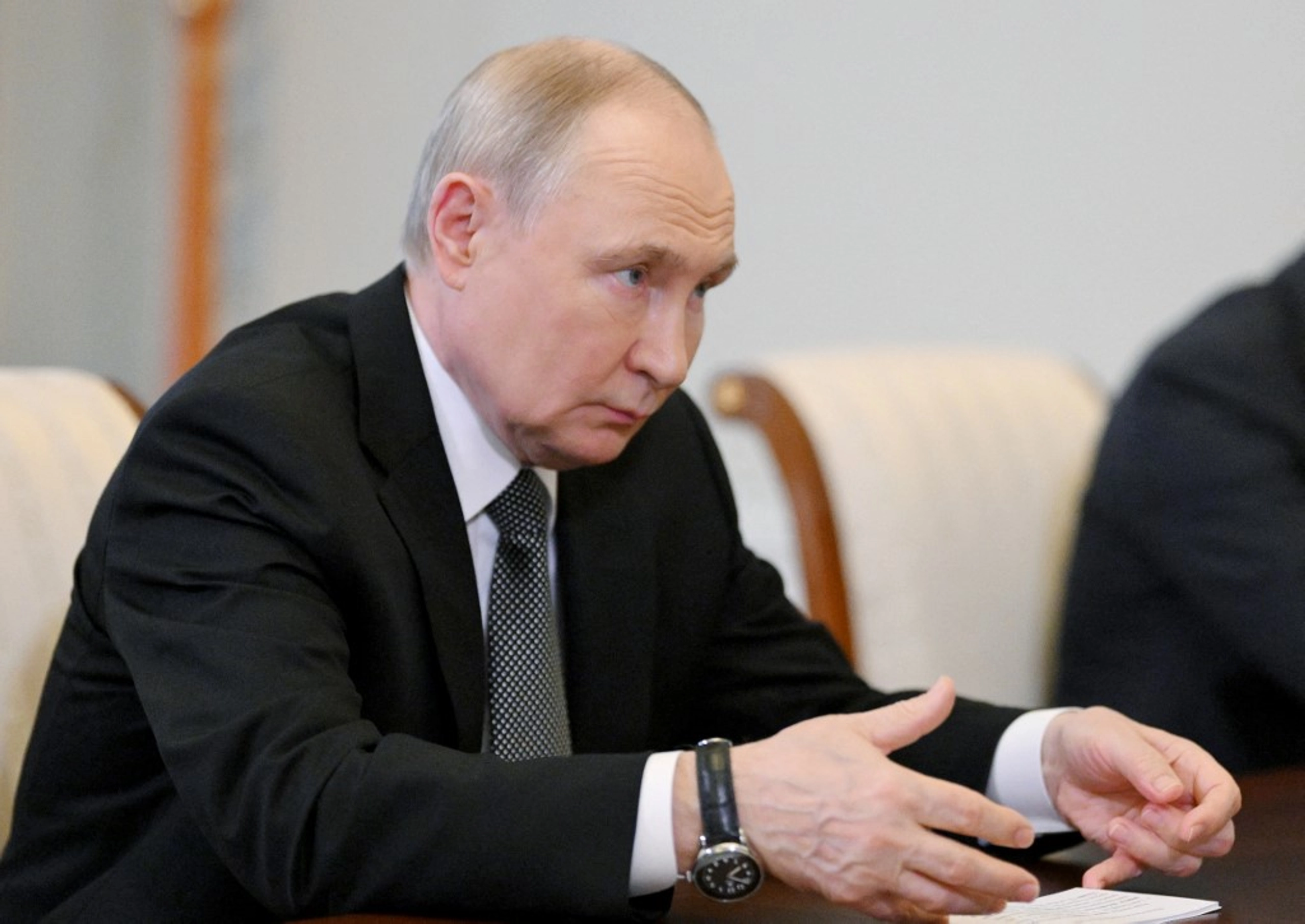 ‘We Want to End War’ – Putin’s Peace Offer Wrapped in Ultimatums and ...