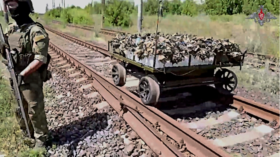 Russia Deploys Remote-Controlled Rail ‘Push Trolley’ for Logistics Resupply