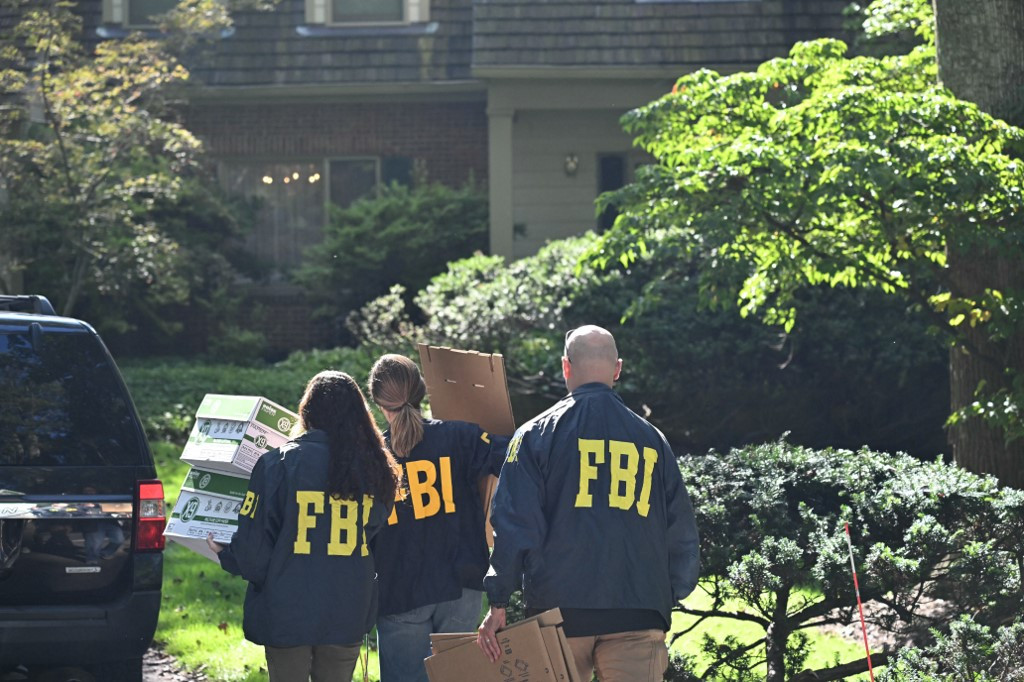 FBI Raids Home of Outspoken Trump Critic, Former Adviser