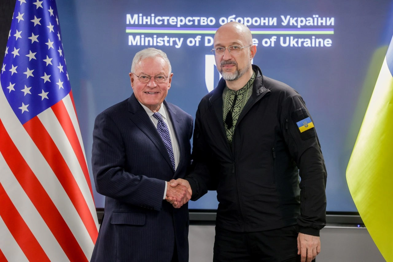 Shmyhal, Kellogg Discuss Drone Deal, Security Guarantees in Kyiv