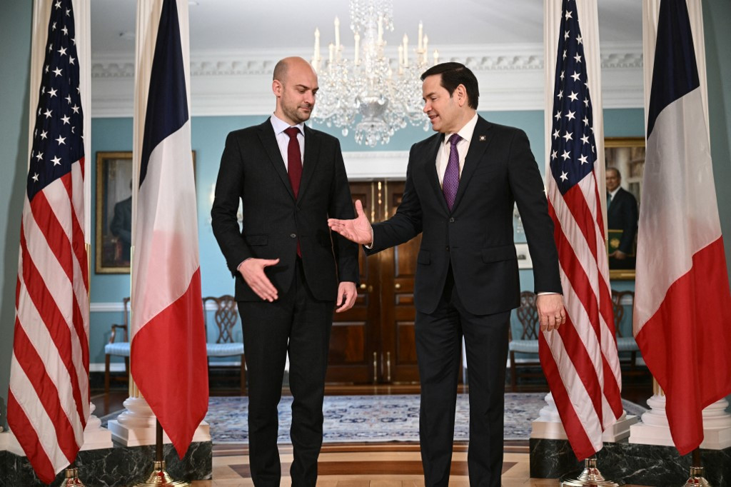 France Says Europe Awaiting US Support for Ukraine Security Guarantees