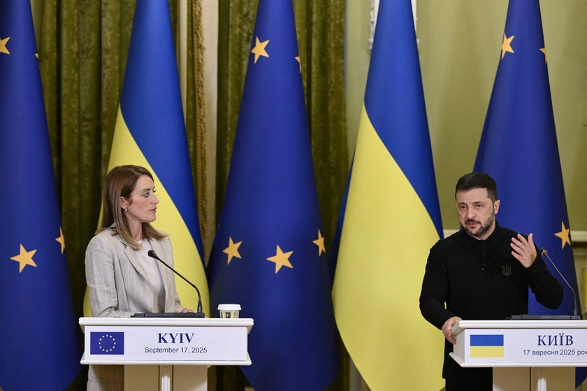 EXPLAINED: How Ukraine’s New DPICM Cluster Munitions Actually Work