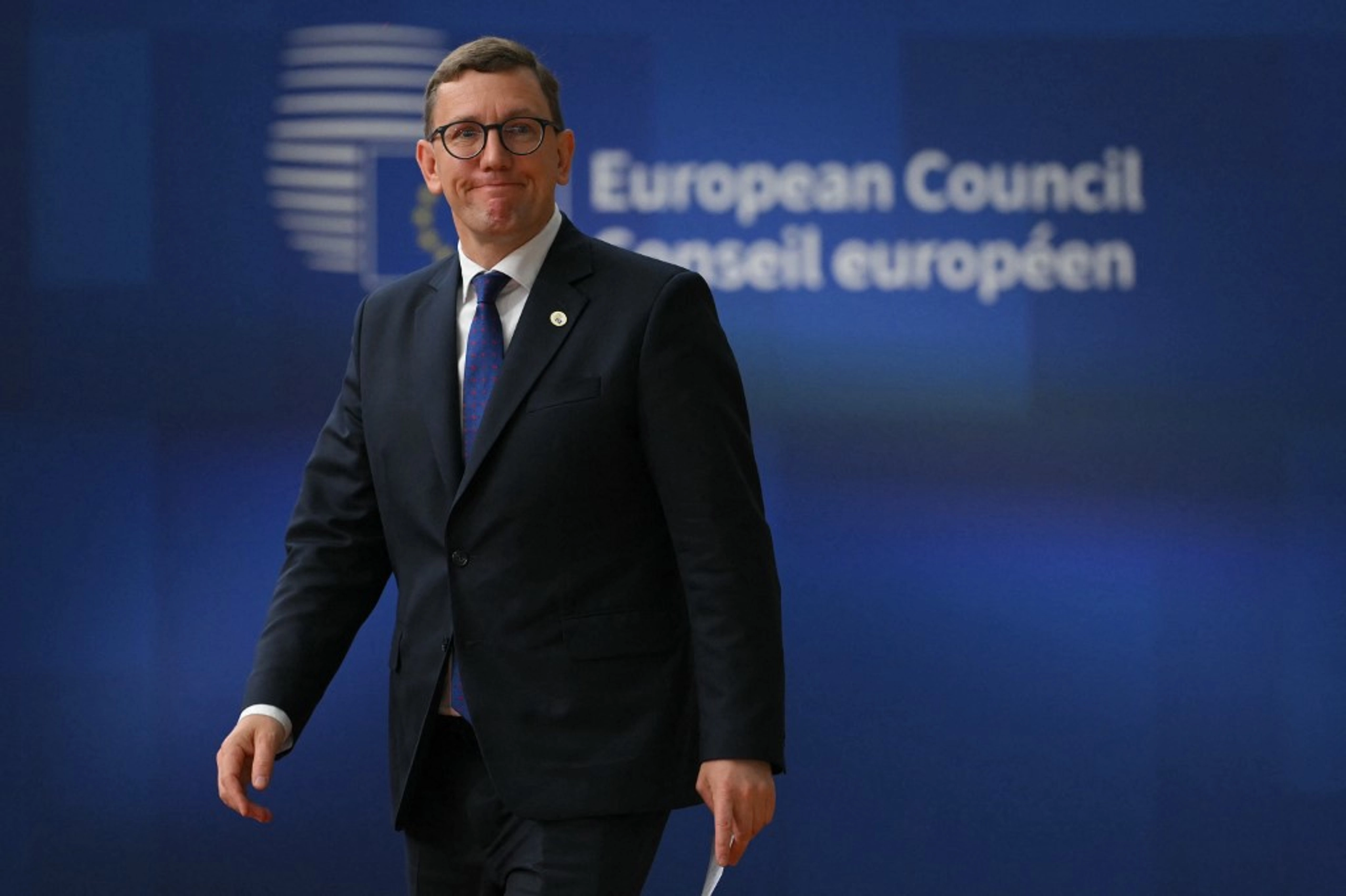 Russian Fighter Jets Over Estonia: How to React?