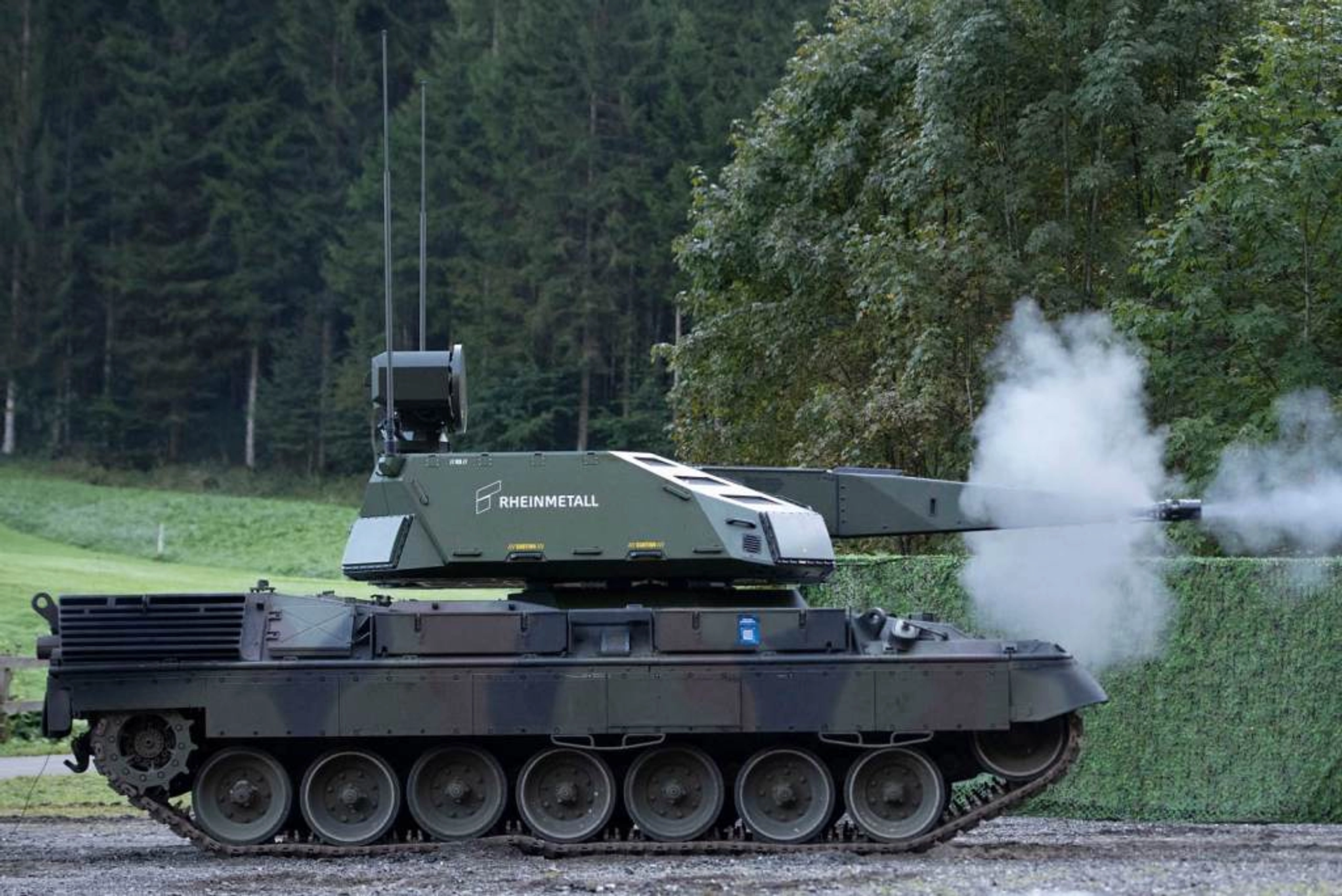 Kyiv to Receive Skyranger Anti-Drone Systems Mounted on Leopard Tank ...
