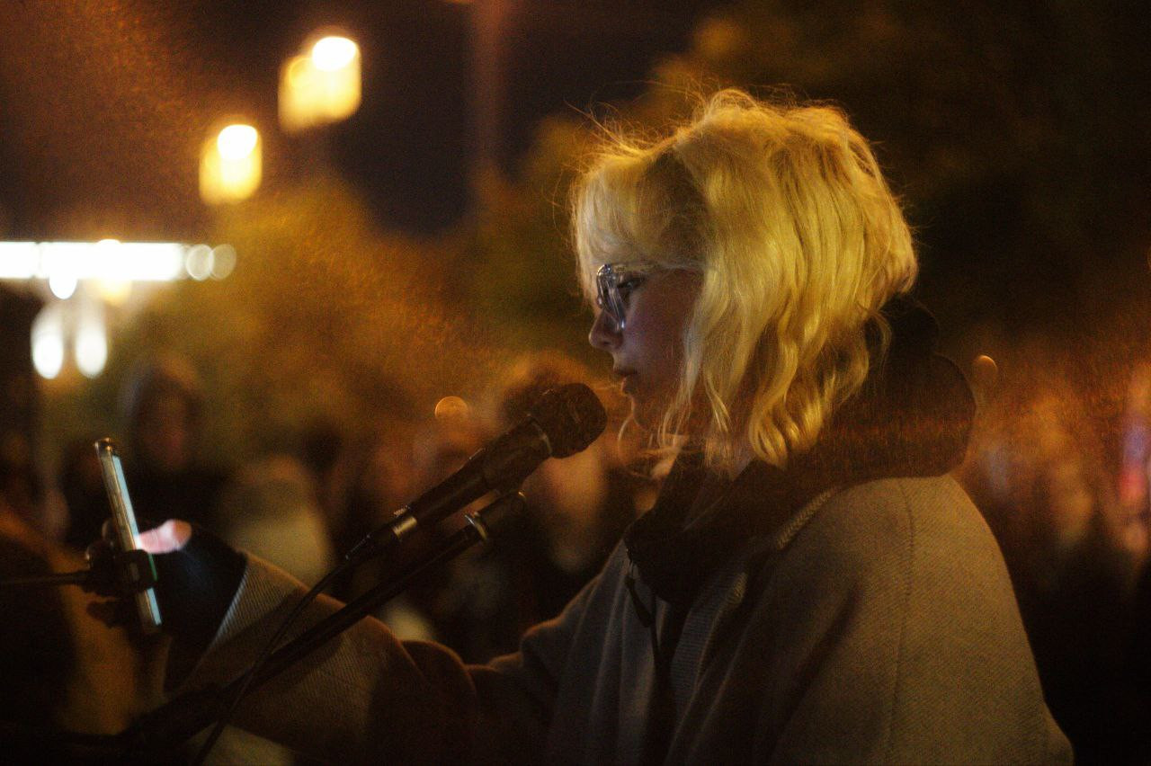 Viral St Petersburg Singer Detained After Leading Crowds in Outlawed ...