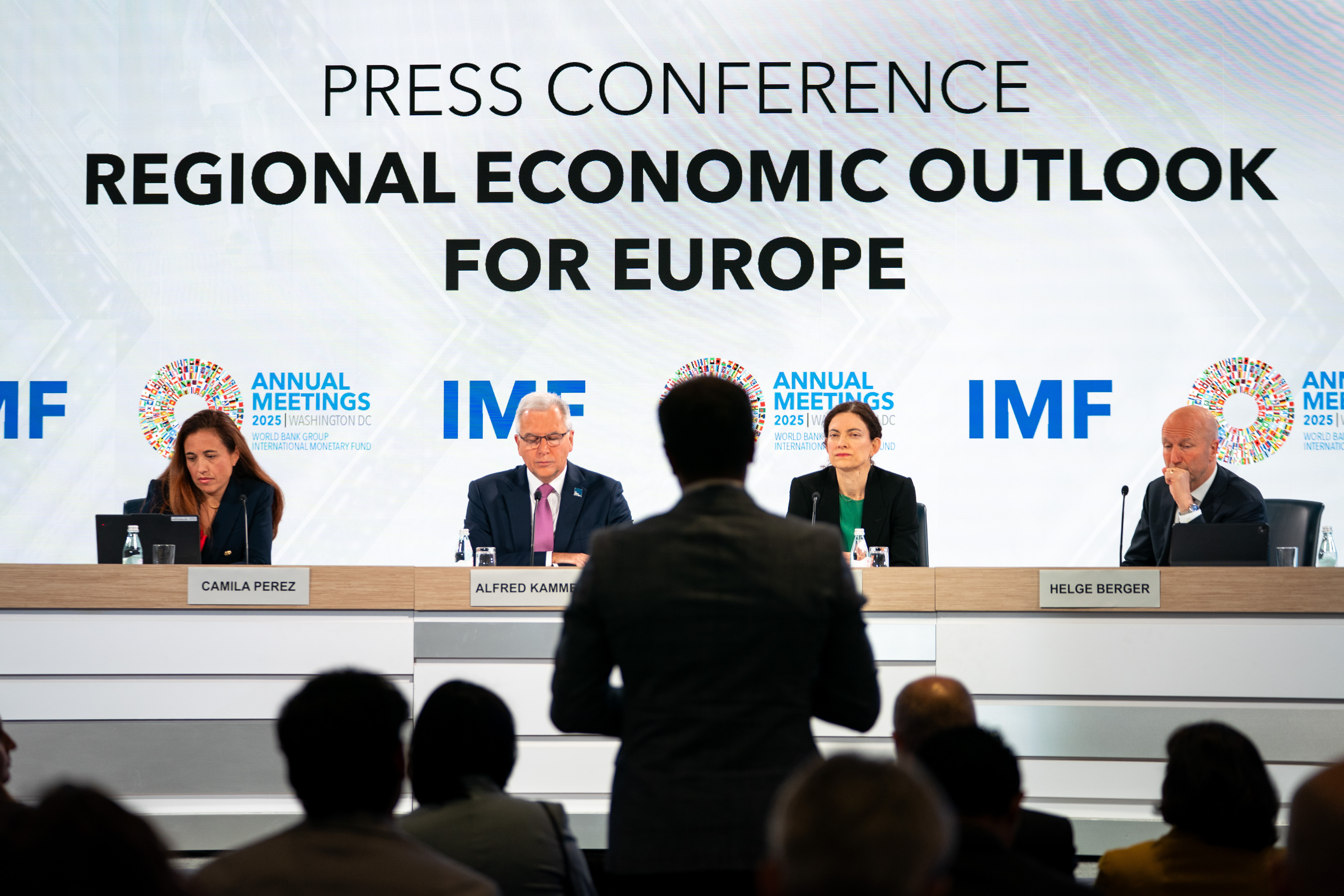 IMF: Ukraine Growth Forecast ‘Dented’ By Ongoing War, Strikes on Energy ...