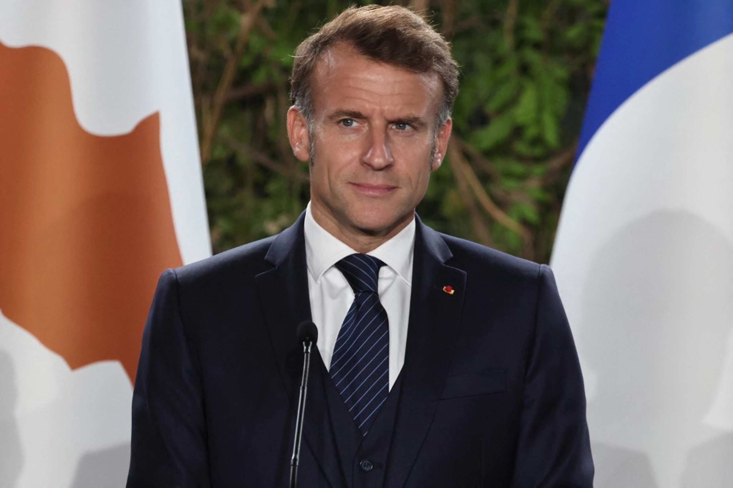 Macron: Europeans Should Have a Seat at ‘Budapest Table’