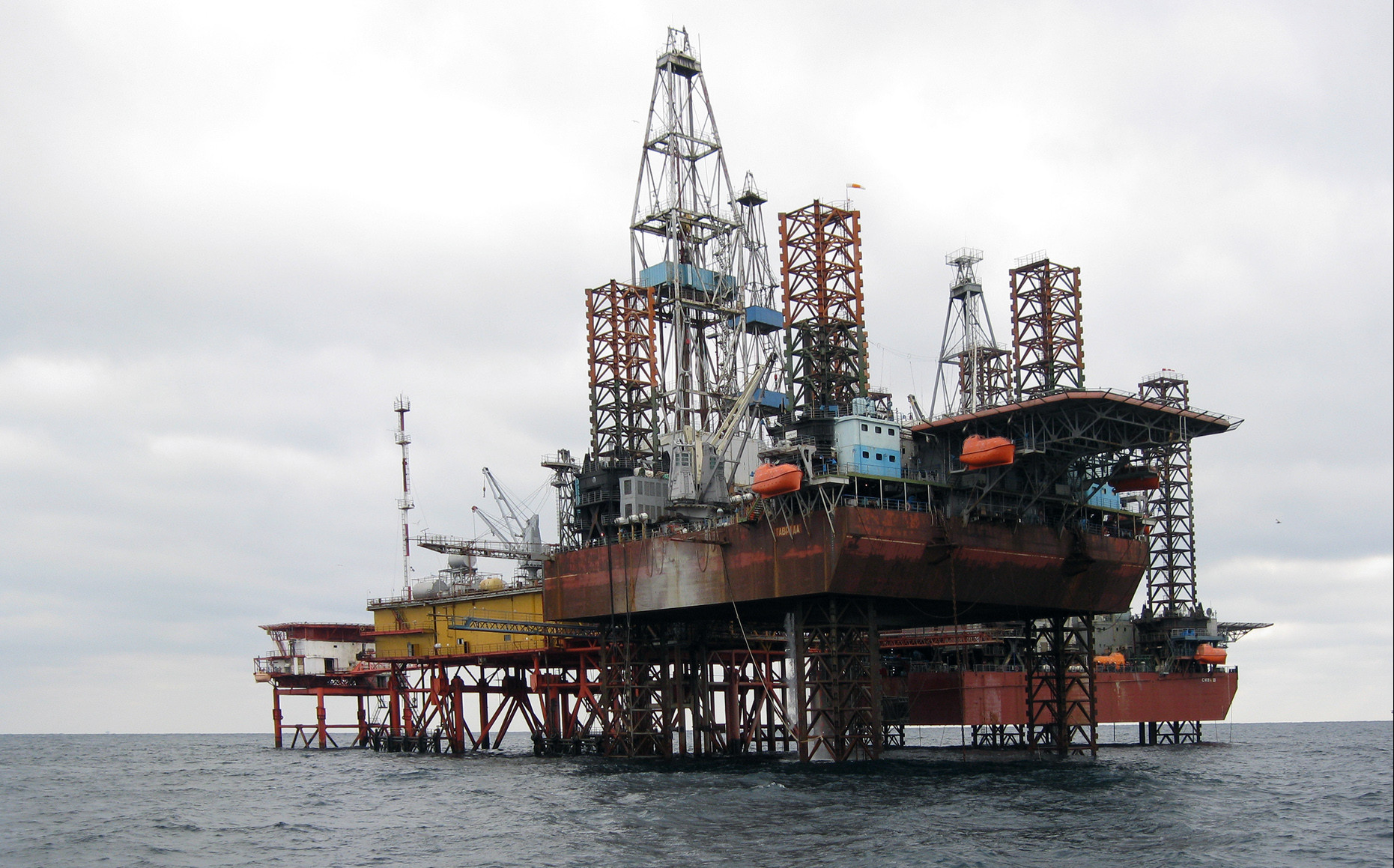 Major Fire Hits Crimea Oil Depot After Reported Drone Attacks