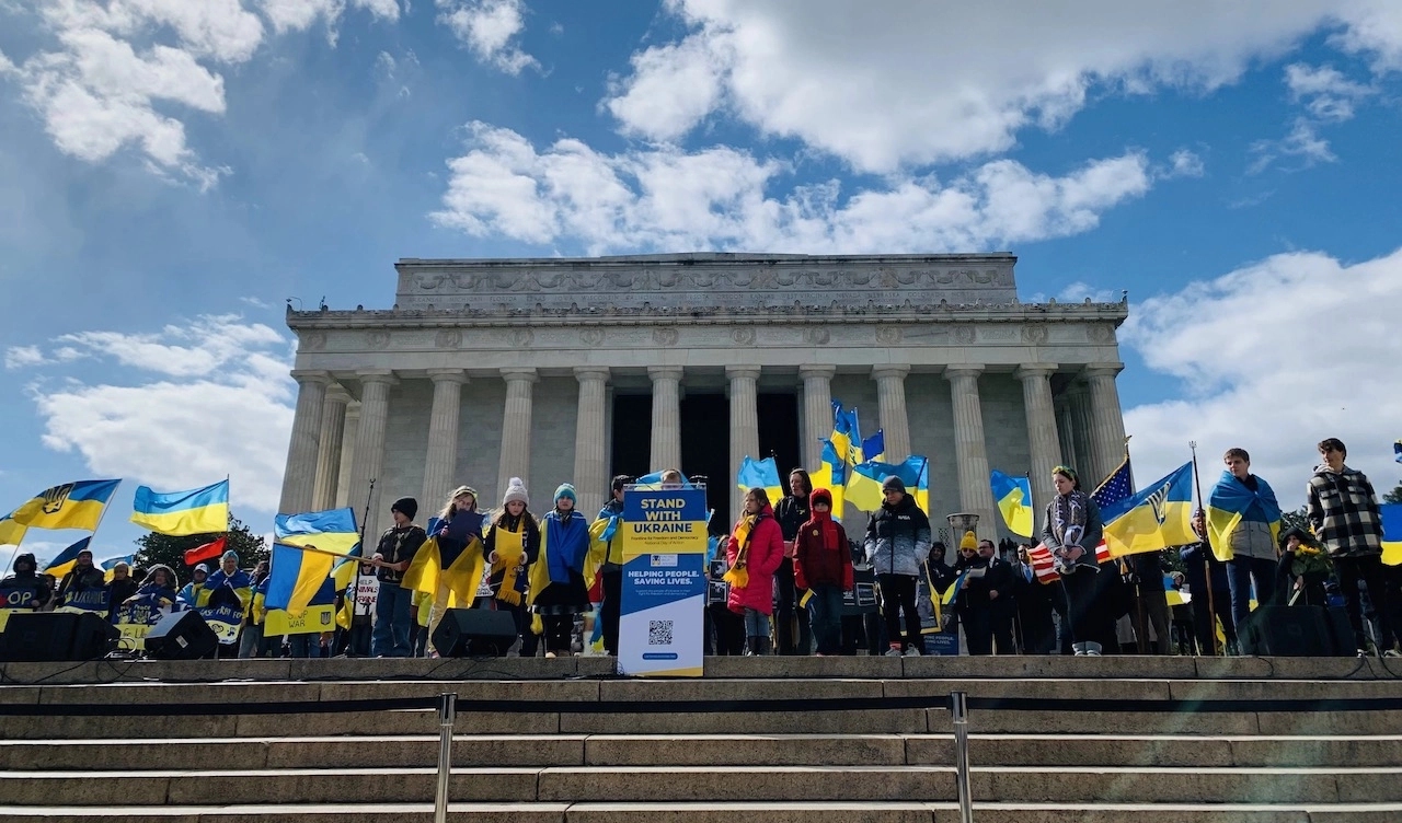 Paperwork Crunch Puts Thousands of Ukrainian Workers at Risk of Job ...