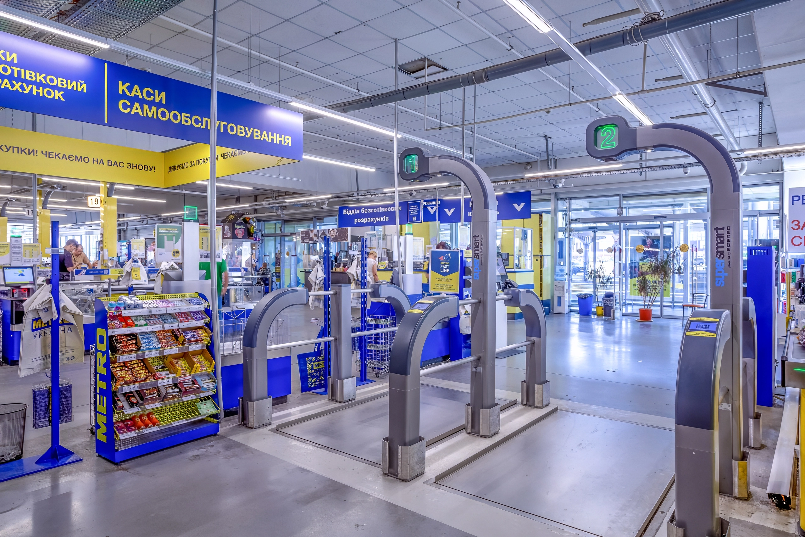 Contactless shopping trends: how METRO Fast Line redefines the wholesaler customer experience