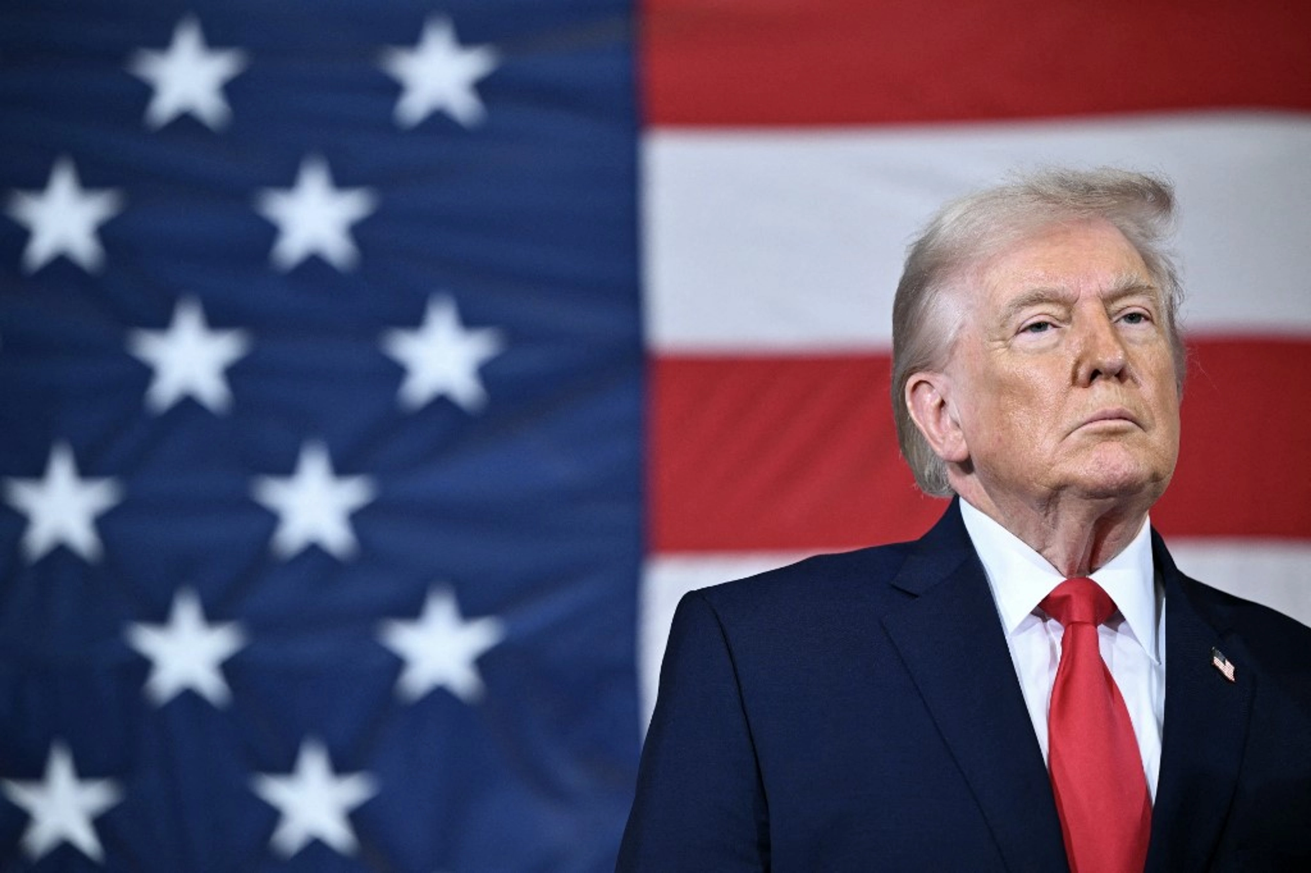 Trump to Meet Arms Makers to Accelerate Weapons Production